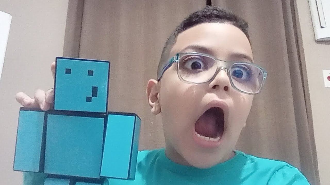 Finalmente ganhei o boneco do problems! você pode fazer tudo com ele ...