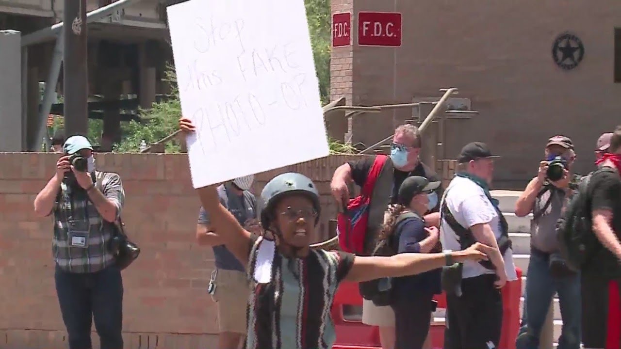 Austin officers take a knee in solidarity with protesters against ...