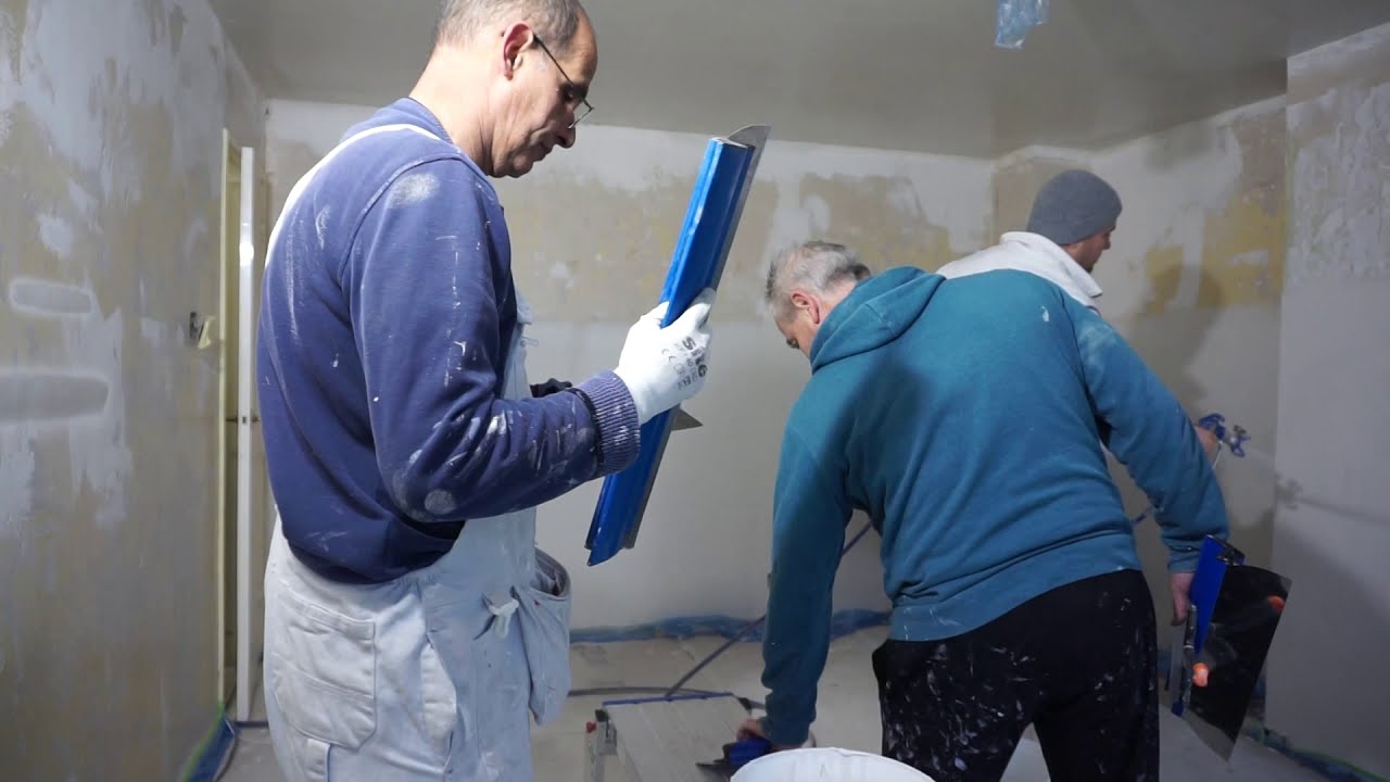 Spray plaster - YouTube