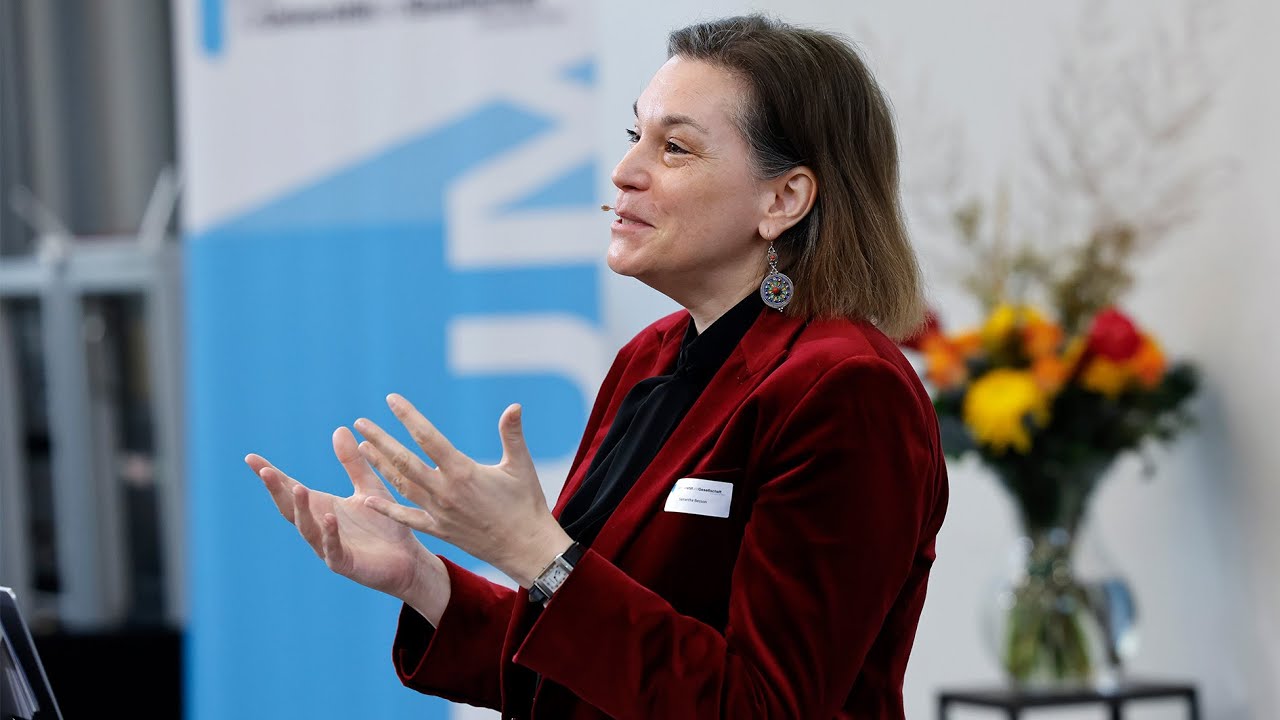 Samantha Besson: La souveraineté en et de droit international. Petit ...