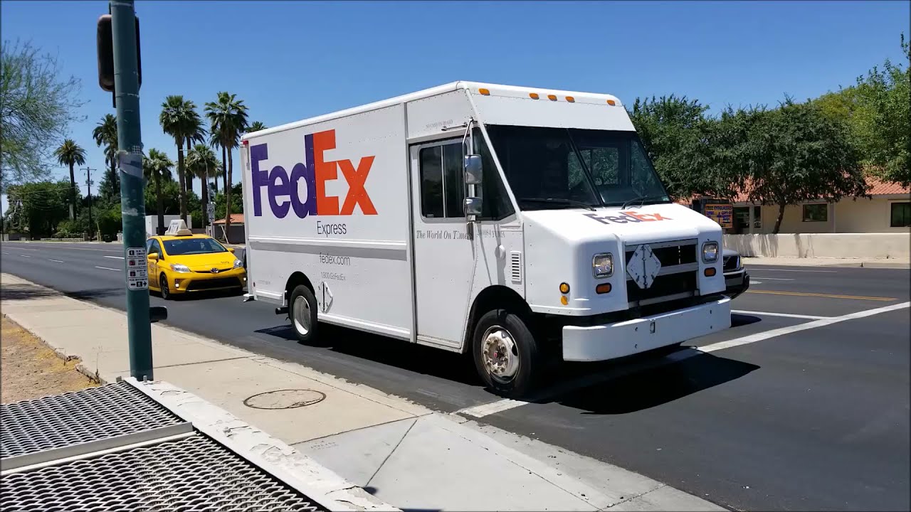 Old Throaty FedEx Express Step Vans - YouTube