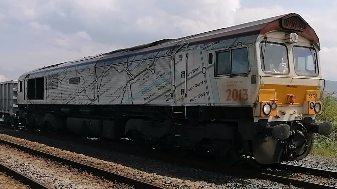 17/05/24 - Class 66 - 66721 - Tonbridge West Yard Gbrf to Llandudno ...