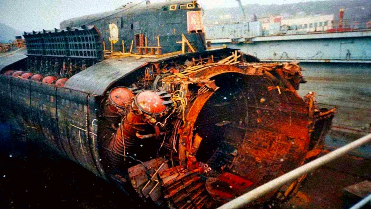 10 Biggest Submarine DISASTERS - YouTube