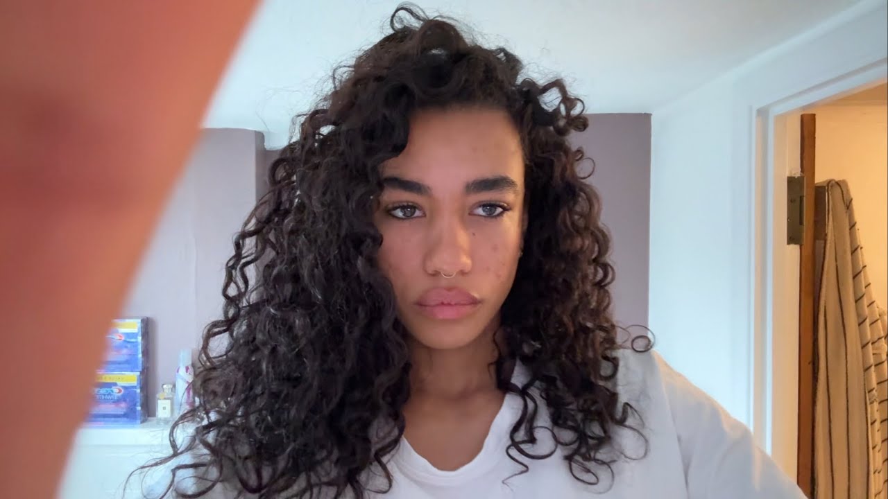 Spend the day with me at work | Iwana Cristal - YouTube