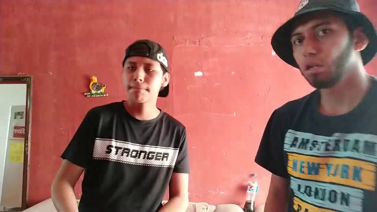 Fans Navarrete Show (El peor freestyle de la historia...) - YouTube