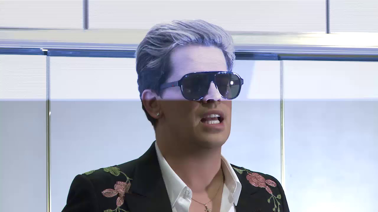 Milo Yiannopoulos speaks at Parliament House: Official Video - YouTube