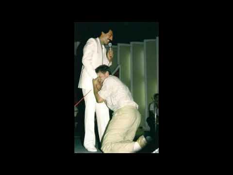 Müslüm Gürses - Aldanma çocuksu mahsun yüzüne (çıplak ses)