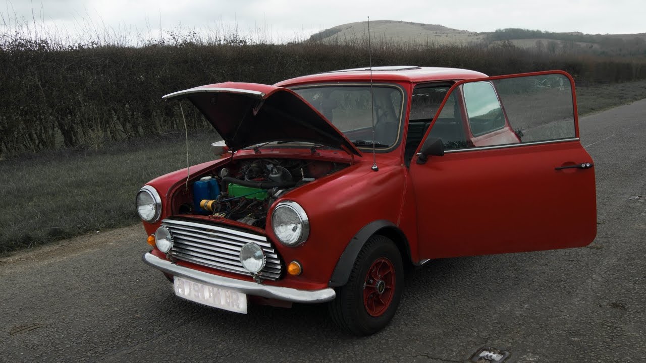 The Classic Mini is Back! Car walkaround - YouTube