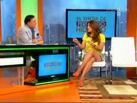 EL BESO by Barbie Garcia