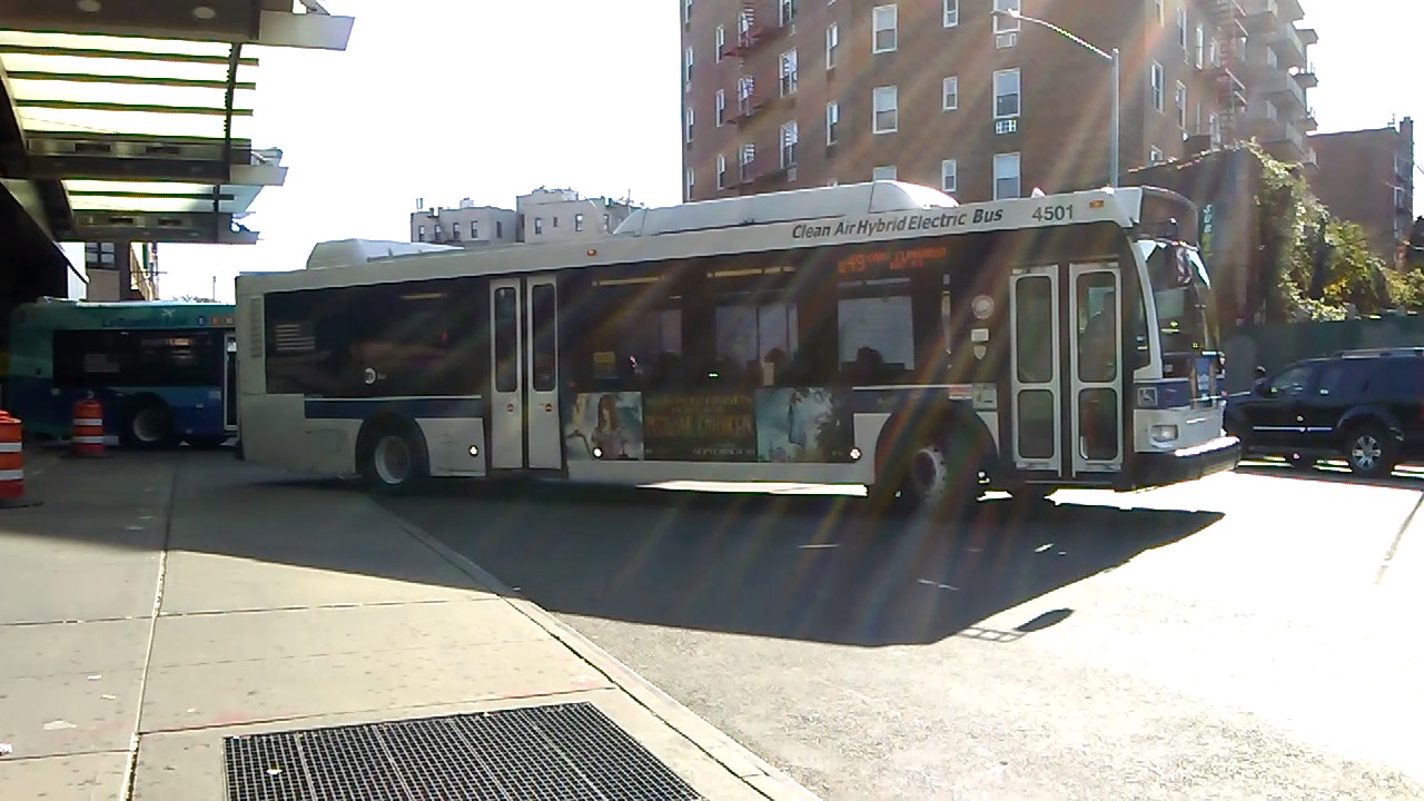 MTA Bus 2011 New Flyer XD40 Q70 +Select+Bus+Service Link & 2009 Orion ...