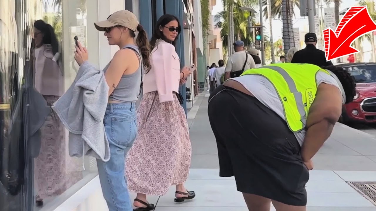Farting On People In Beverly Hills!! Best of 900lbs Man - YouTube
