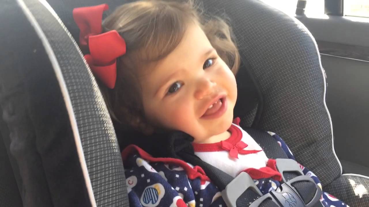 10-7-14 Maria sings "Zip-a-Dee-Doo-Dah" with Mama - YouTube