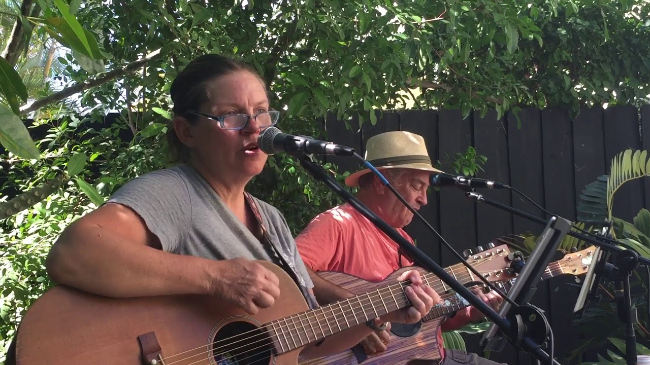 The Shanty Hounds ( Chris Rehm & Dani Hoy ) with I Like It Hot. - YouTube