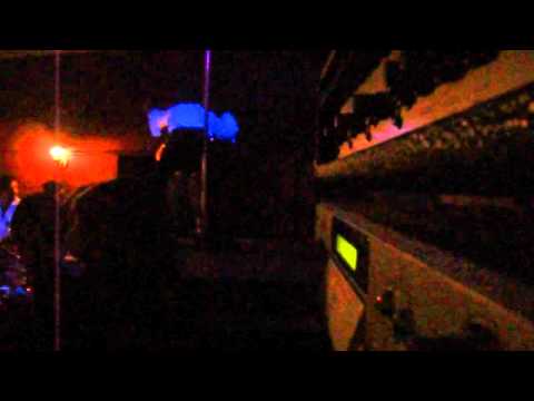 The Bikini Restaurant, Ricardo em Show Strip Latino