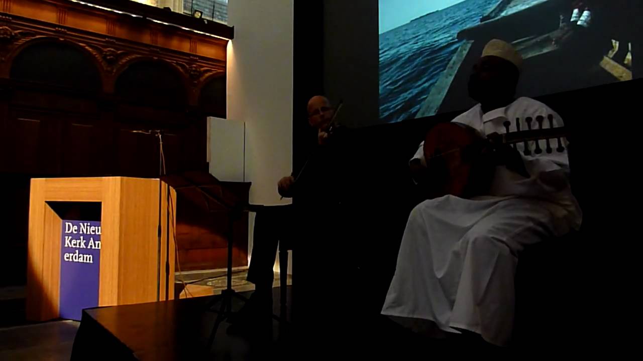 Mohamed Issa Matona and Henk Lippens - YouTube