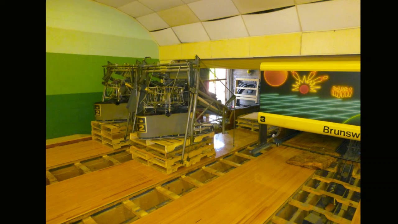 Brunswick A2 Pinsetters - YouTube