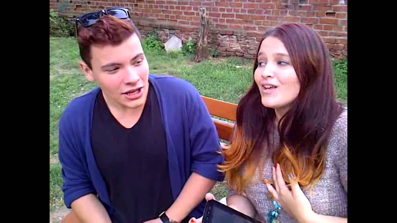 Maddie&Robbie - Set fire to the rain - YouTube