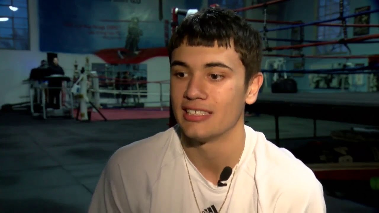 Johnny Montalvo, from getting buckets to boxing - YouTube