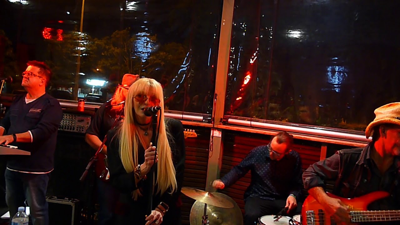 Hillbilly Dix @ Sandgate Post office Hotel May 4th 2019 - YouTube