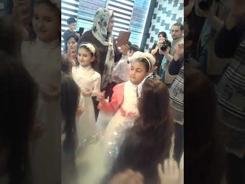 Unudulmaz mekteb illeri(Ramiz Əşrəfoğlu)