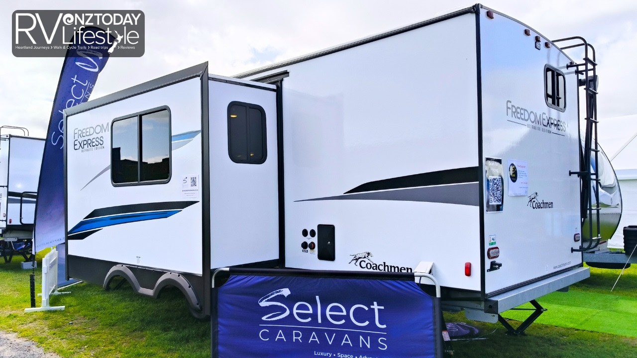 Amazing Caravan for indoor/outdoor living | Caravan slide-out - YouTube