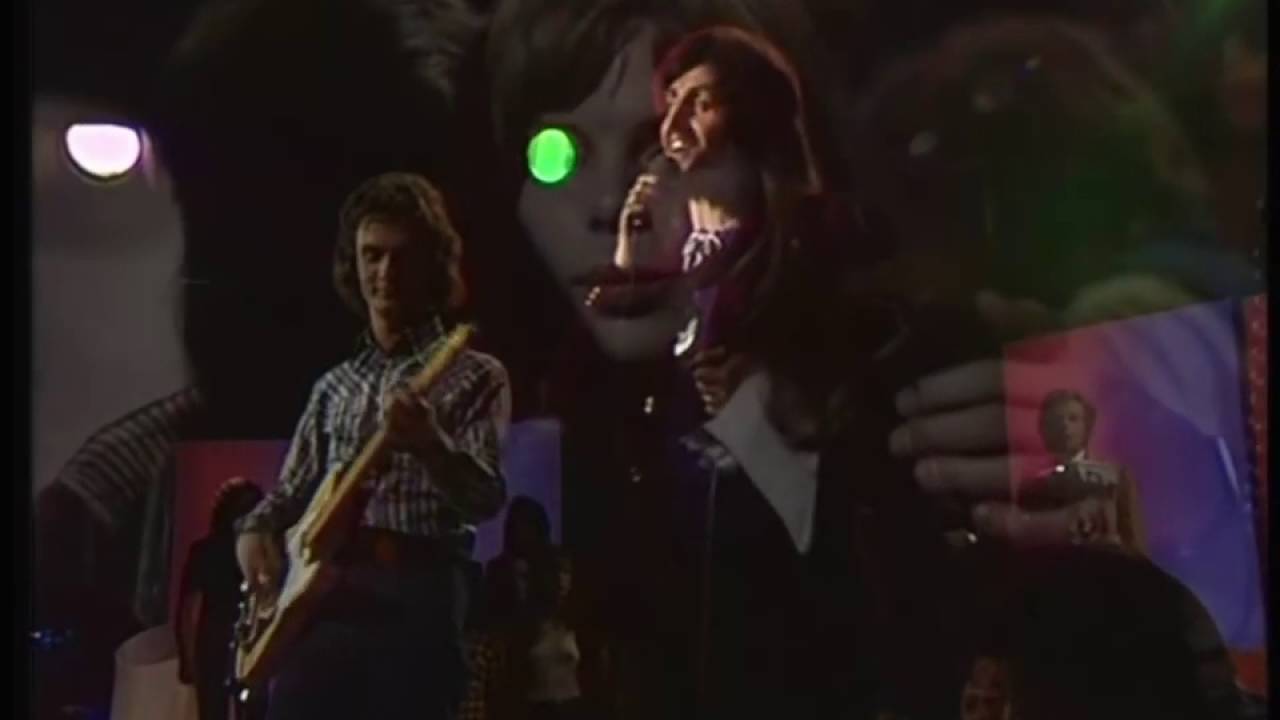 English Congregation - Softly Whispering I Love You (1972) - YouTube