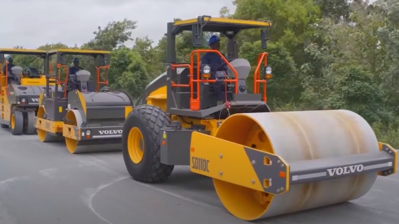 Roadrollers and Bulldozer /Volvo Bulldozer/Vovlo machines/excavator ...