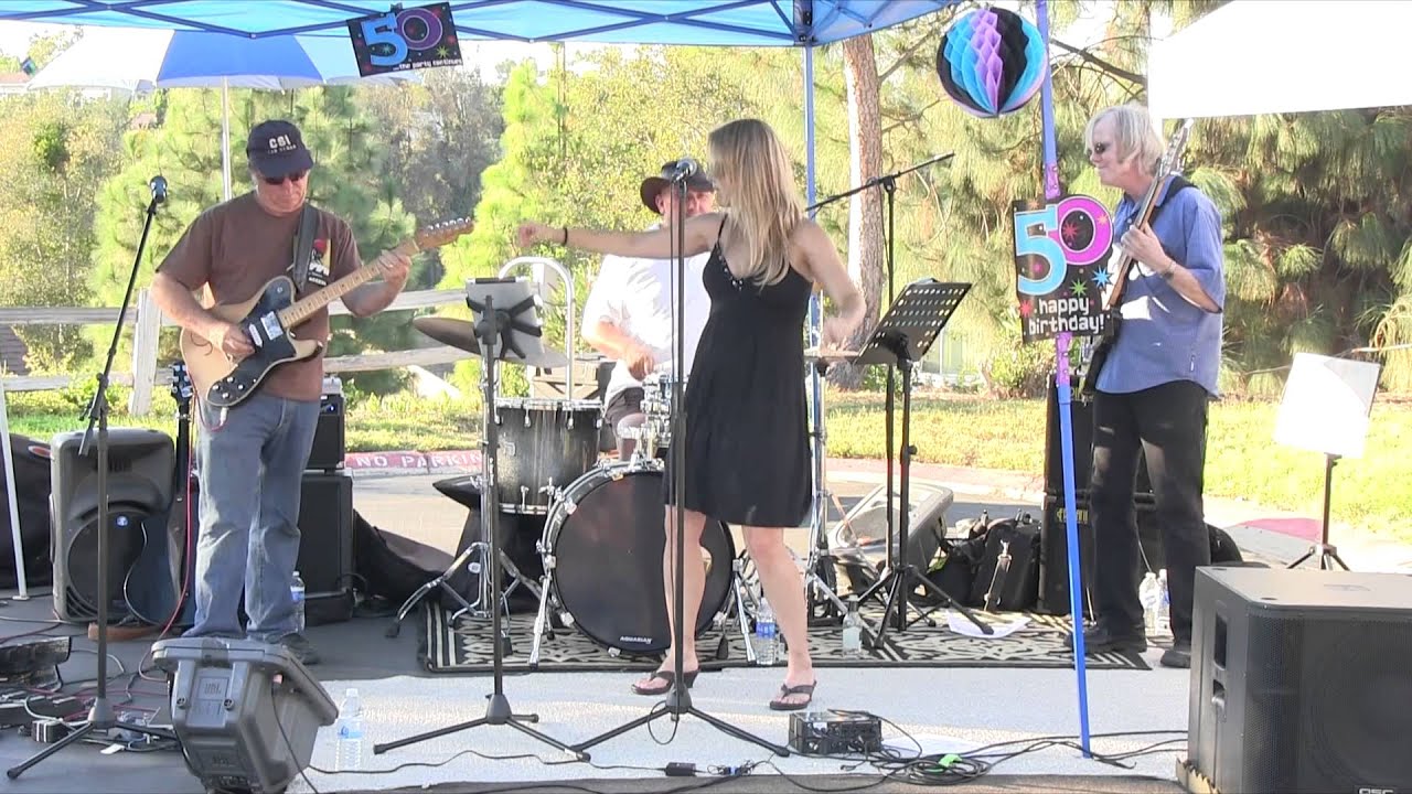 Passin' Thru Live - Eve Selis sings Johnny Cash - YouTube