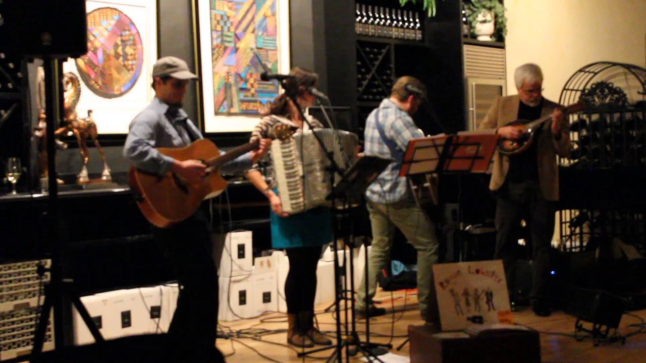 Rogue Lobster at Sinclair Estate Vineyards - YouTube