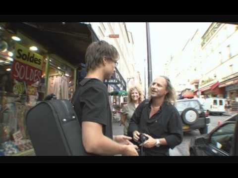 Alexander Rybak and a fan on the street in Paris