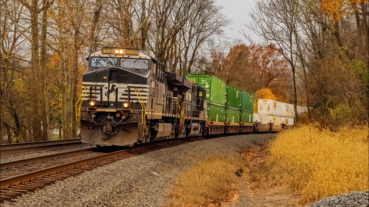 RS5T! NS 4006 leads NS 28X east by South Hanover - YouTube