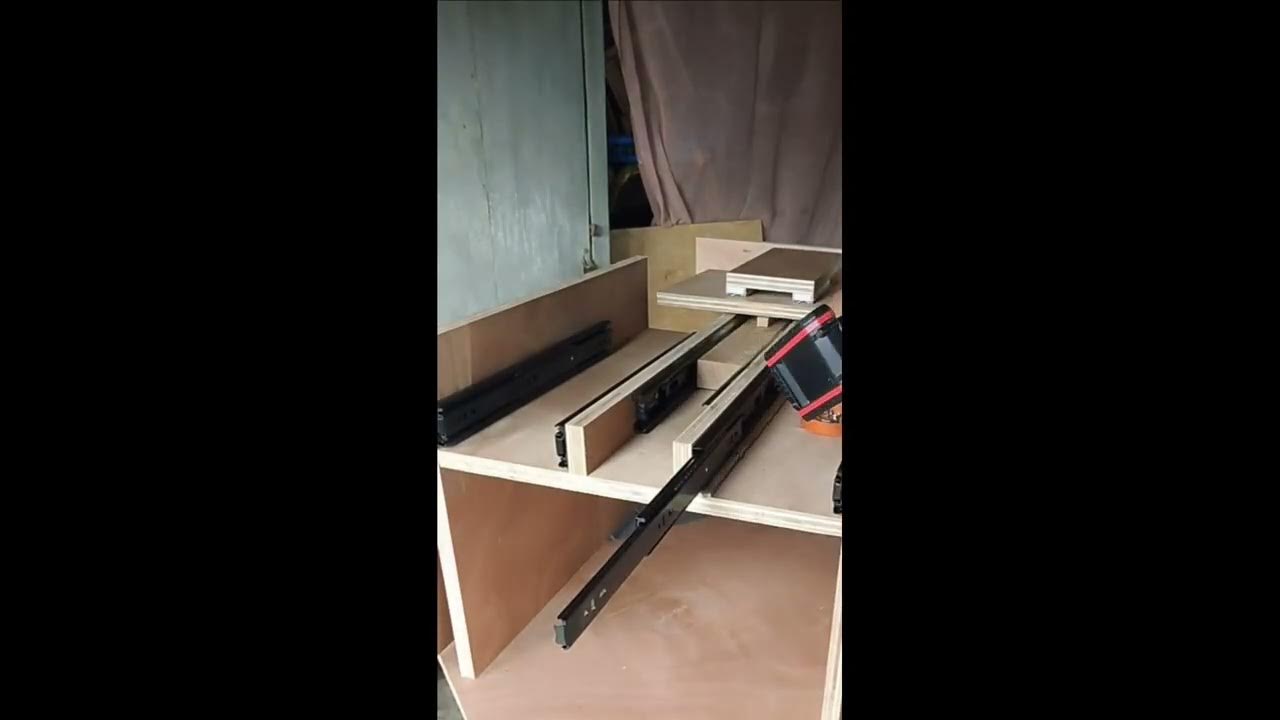 HOW TO MAKE DIY CENTER TABLE (EXPANDABLE) - YouTube