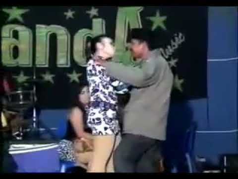 Vidio kake joget badan nya lentur banget