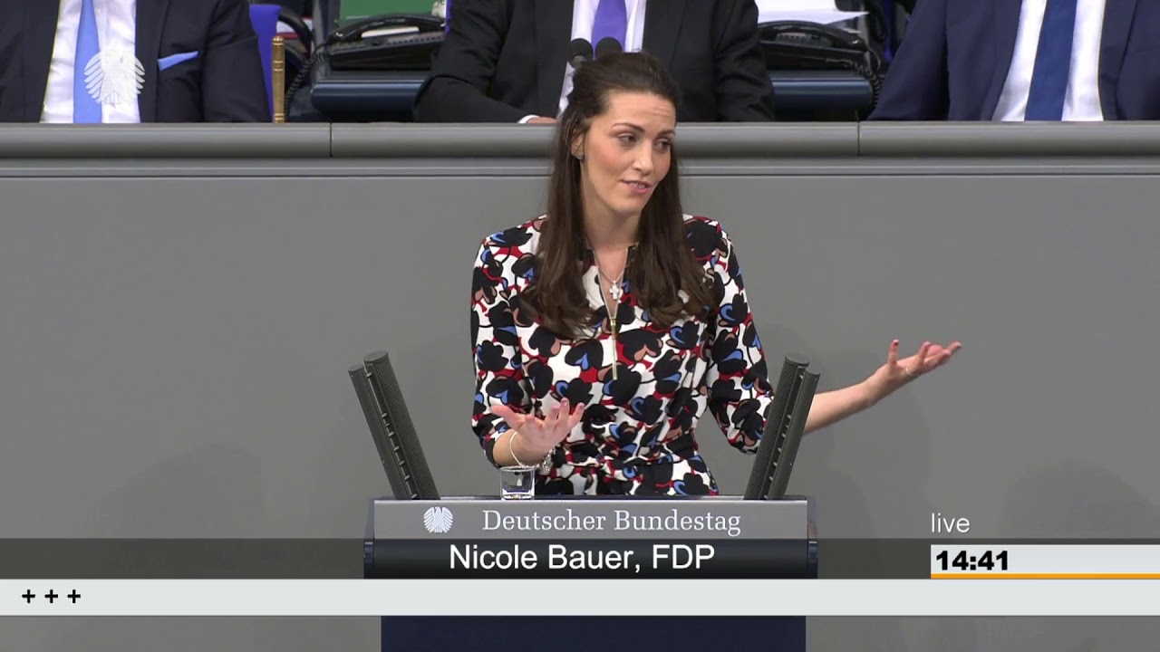 Nicole Bauer: Lohndiskriminierung von Frauen [Bundestag 22.03.2019 ...