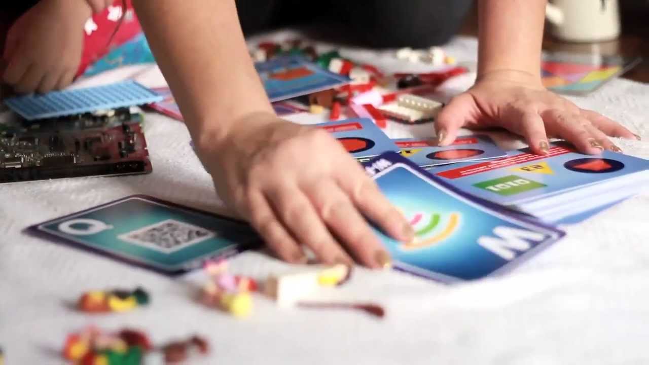 Kickstarter: Giggle Chips' ABC Computer Science Game Cards - YouTube