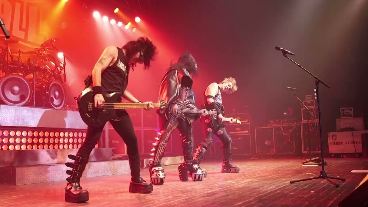 Arena Rock band, Hairball, Live at The Mill! - YouTube