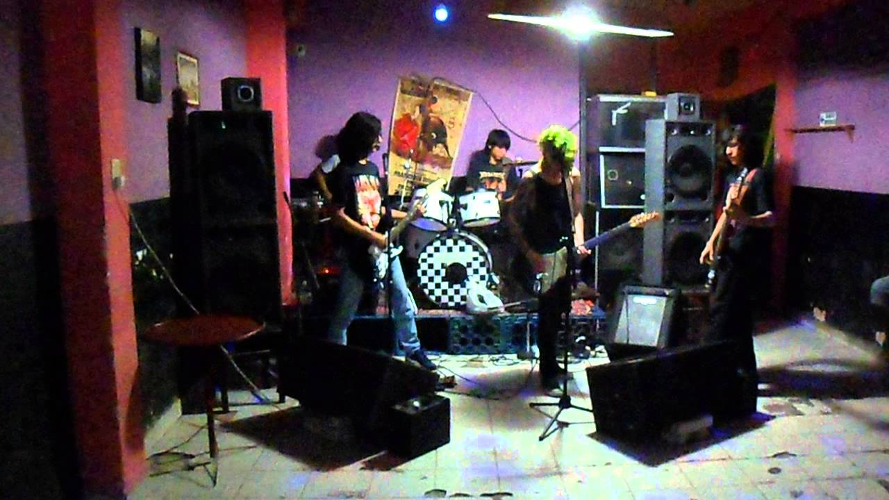 Stink en el Punk Rock Fest Tafi Viejo, 15 de Febrero de 2015 - YouTube