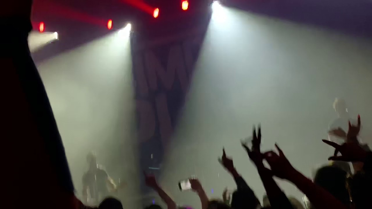 Boom- Simple Plan 11/22/19 - YouTube