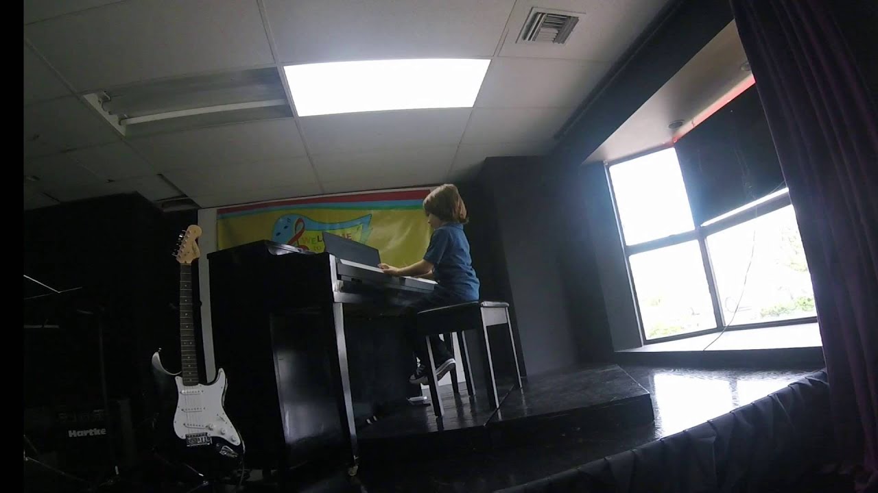 First Show Sam 2015 - YouTube