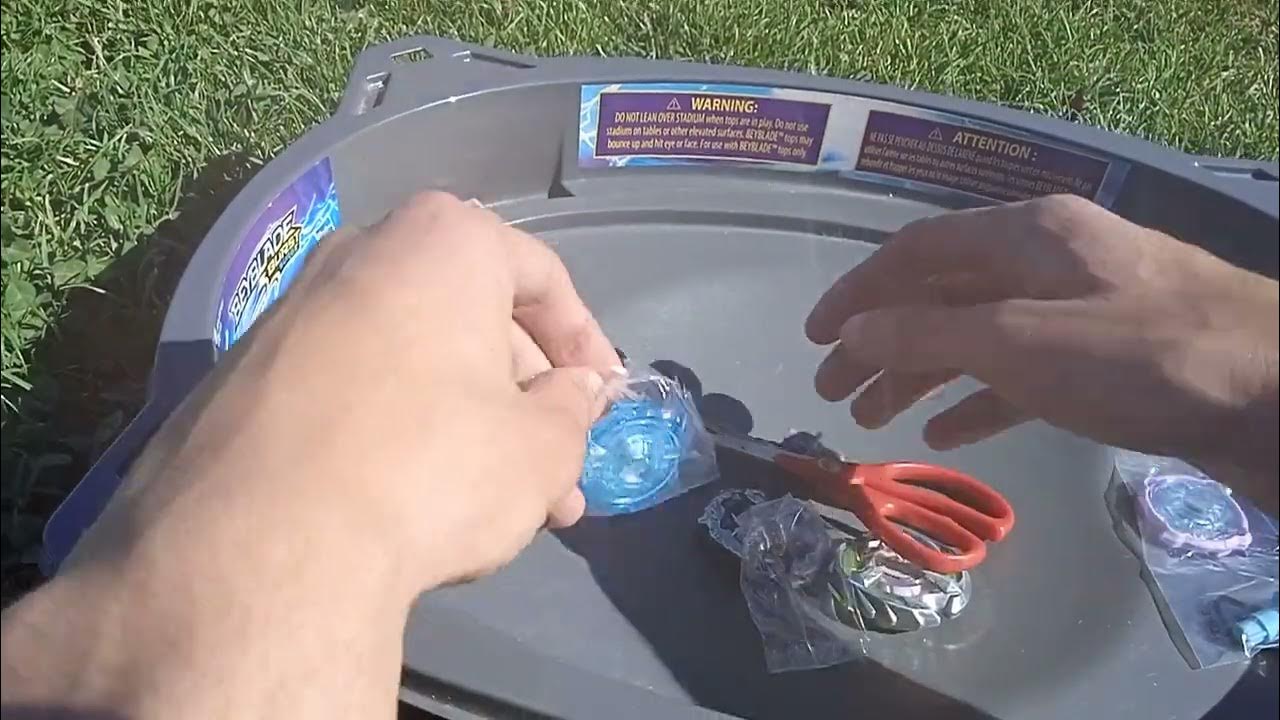 Beyblade x Dual Pack Umboxing Bite Croc 3-60 Low Flat y Sting Unicorn 4-60 Point Hasbro - YouTube