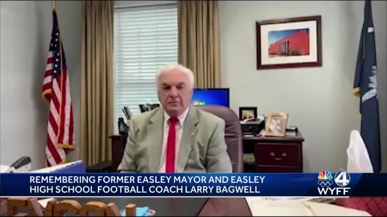 City of Easley former mayor, coach dies - YouTube