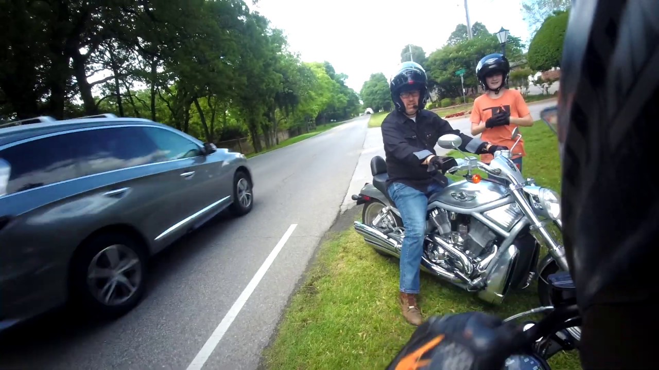 Harley Davidson Crashed!!/ Moto Vlog 9 - YouTube
