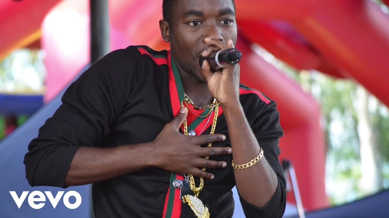 LILL'P - KISS ME (Audio) ft. SAT-B - YouTube