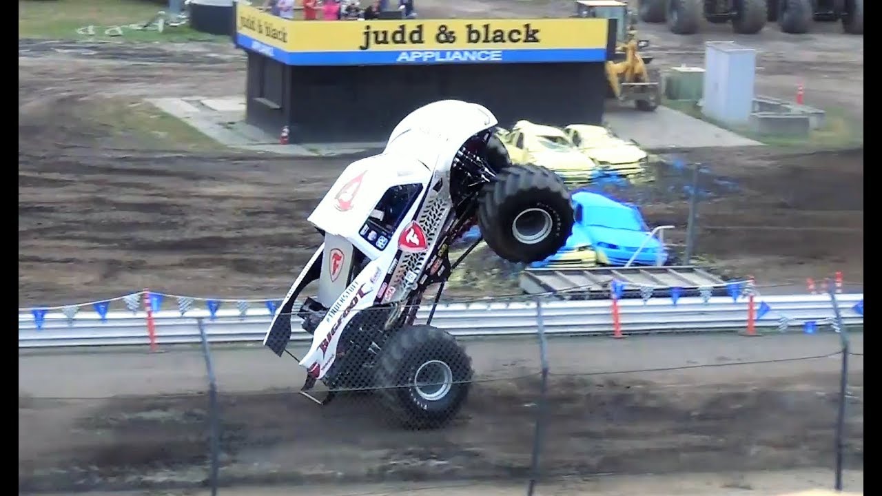 Monster Slam 18 Intro's,Best Trick & Racing @ Skagit Speedway 2018 ...