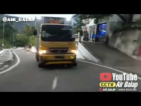 PESONA MOBIL BOX DI SORE HARI - YouTube