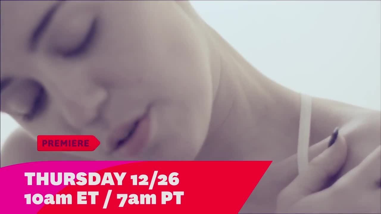 Miley Cyrus - Adore You VEVO Premiere! - YouTube
