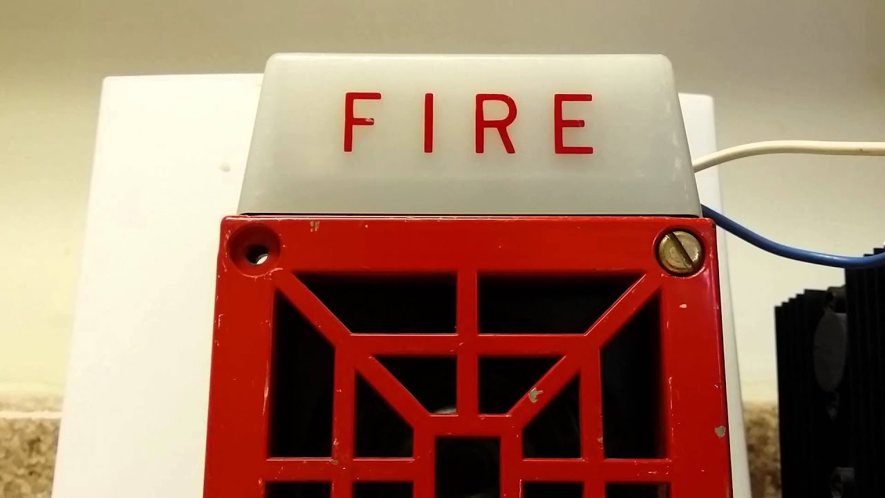 Wheelock 34-24+WS-24 strobe operation - YouTube