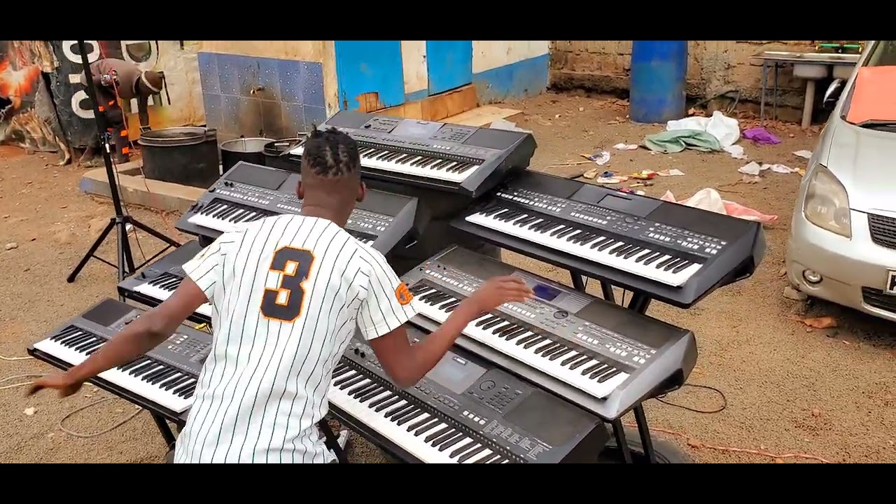 7 Keyboard crying like a child 😂😂😂🤣🤣🤣🤣 - YouTube