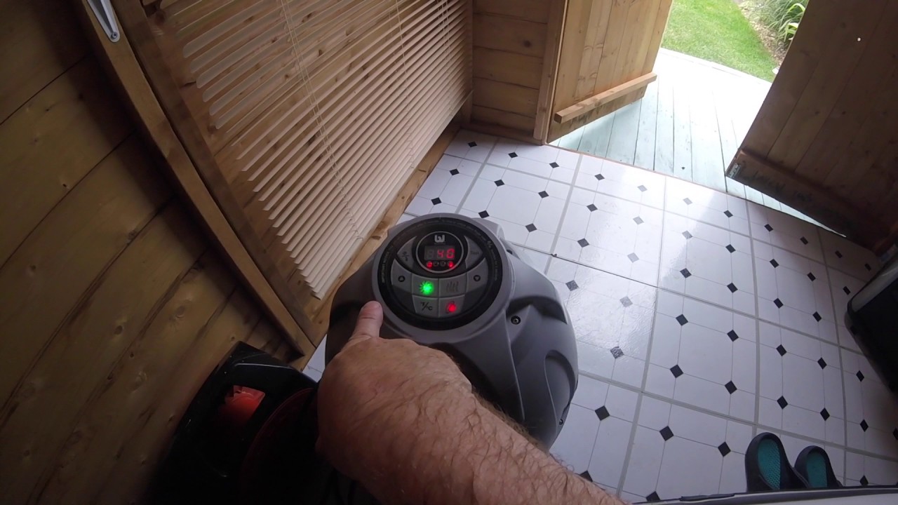 lazy spar miami hot tub - YouTube