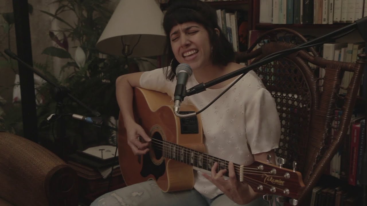 Yo no soy Guerra con Emily Booher (EN VIVO) - YouTube